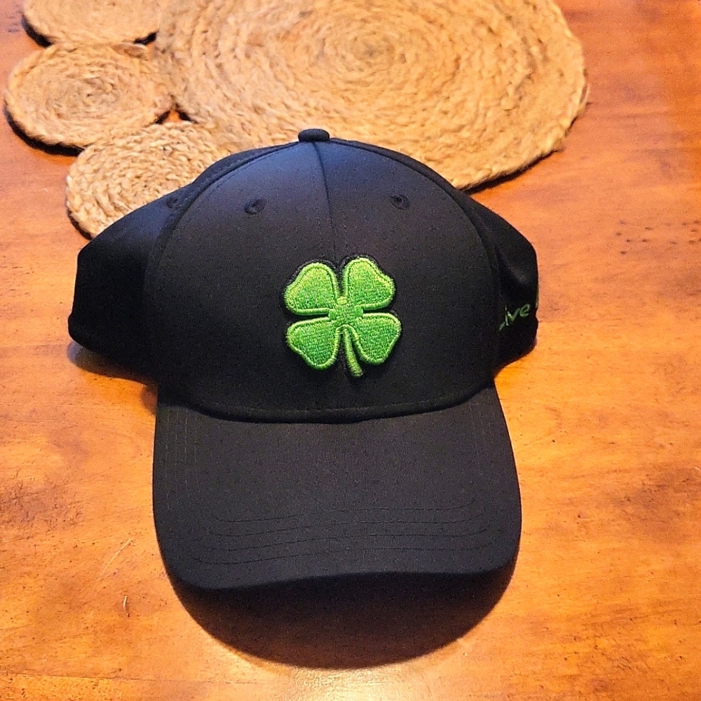 Black Clover Hat - Gem